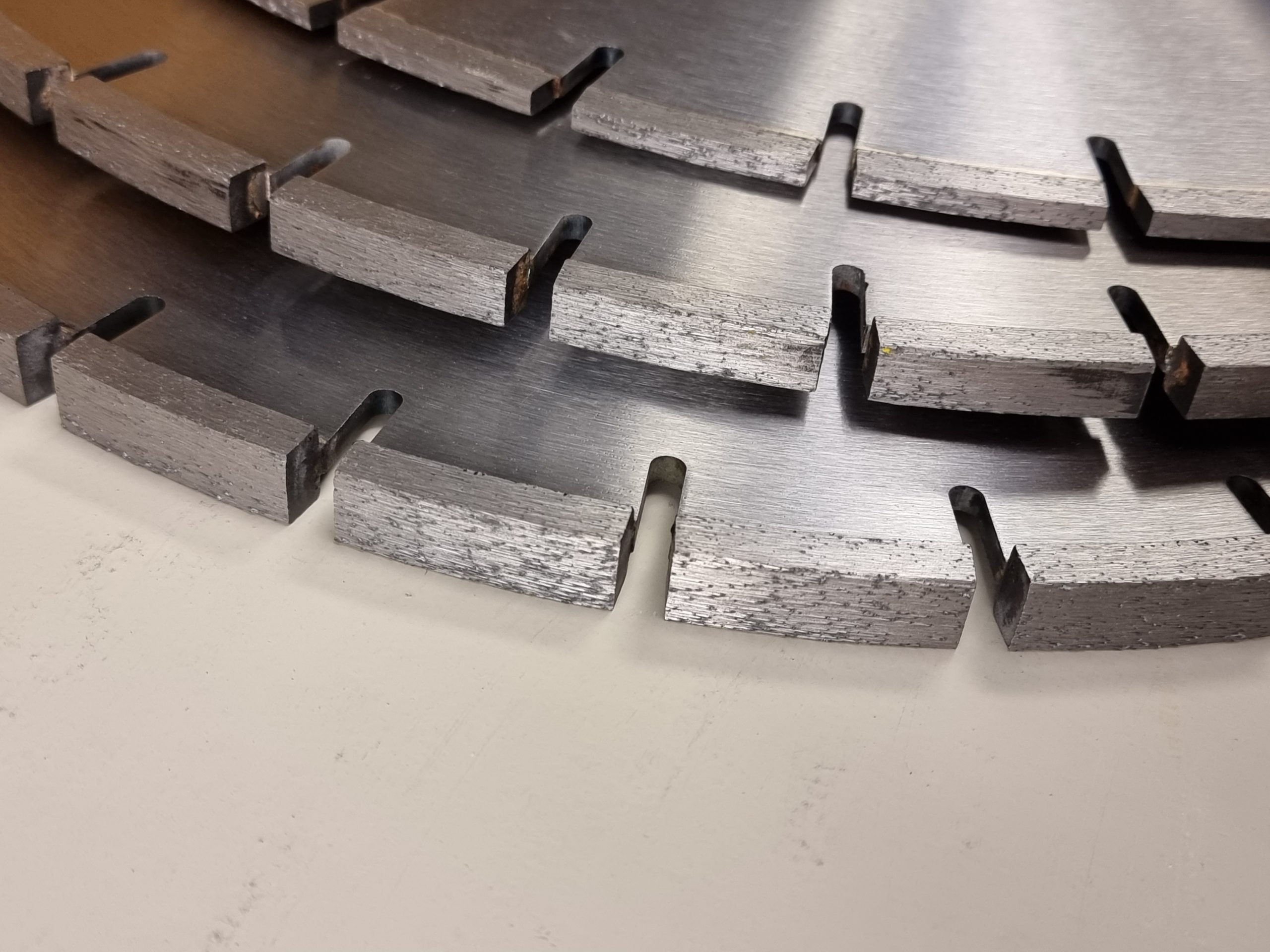 Diamond Looping Blades | Hertfordshire Diamond Products Diamond Looping Blades | Hertfordshire Diamond Products